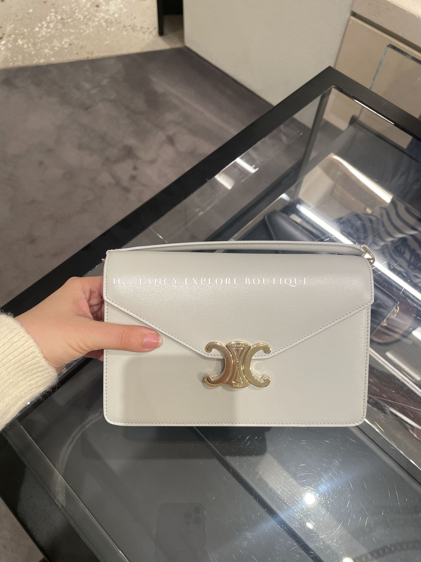 CELINE MARGO WOC 鍊包-白 - Fancy Explore Boutique