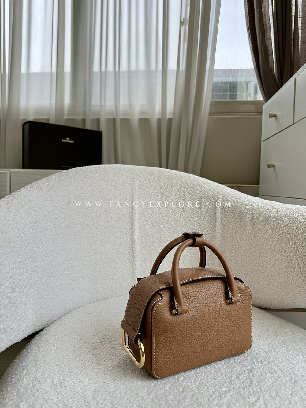 DELVAUX NANO COOL BOX 迷你肩背包-棕 - Fancy Explore Boutique